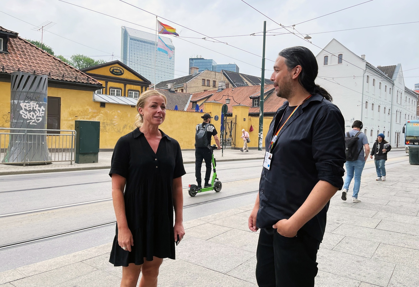 Erfaringsskolen i Oslo utdanner 16 erfaringskonsulenter i året, for å gjøre tjenestene bedre ...